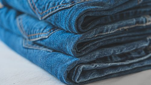 The 15 Clothing Essentials Every Guy Should Keep in His Closet – Alexcosta